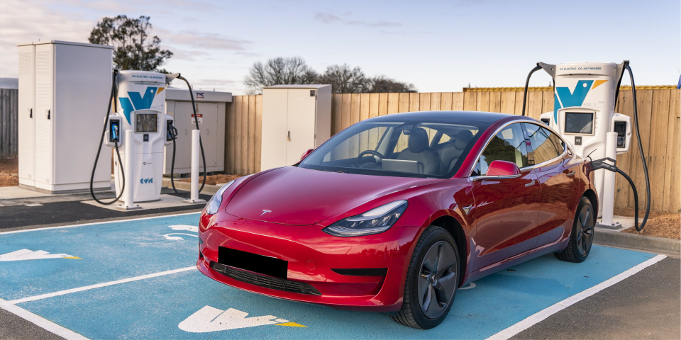 Become an EV Charging Site Host - Evie Networks