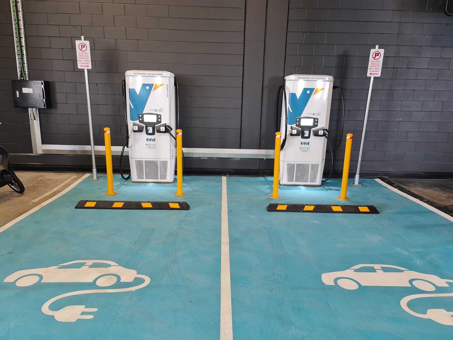 EV Chargers in Queensland by Evie Networks
