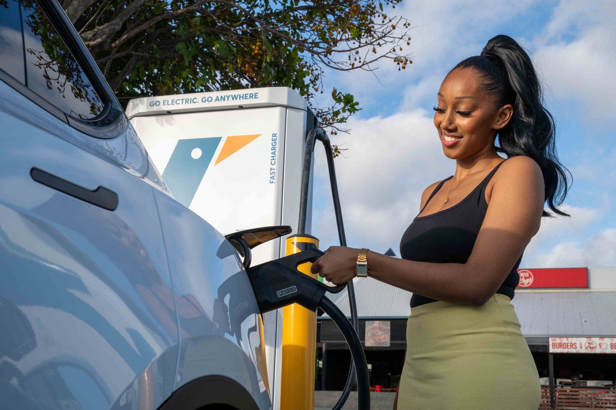 How to Charge EV - Evie Networks